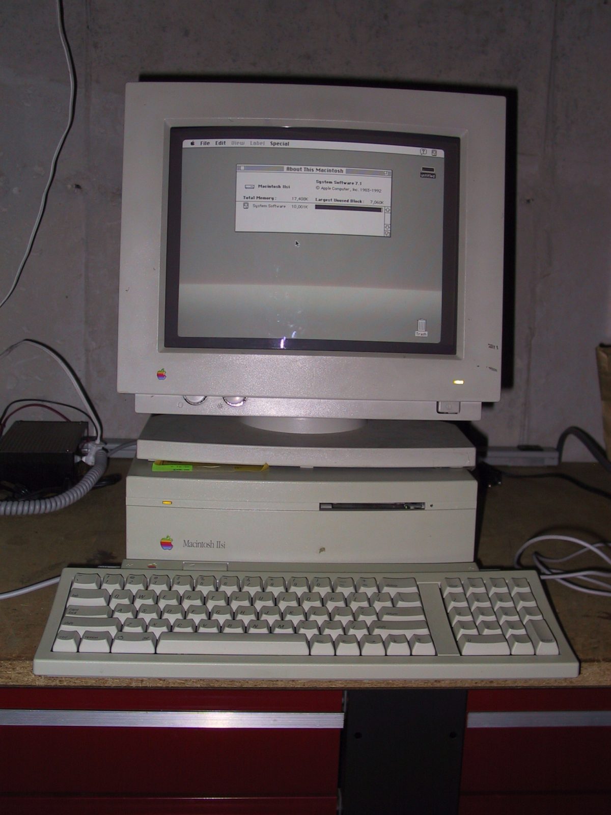 Apple Microcomputers – The Computer Collection