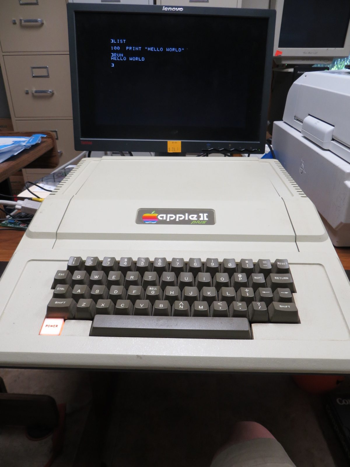 Apple Microcomputers – The Computer Collection
